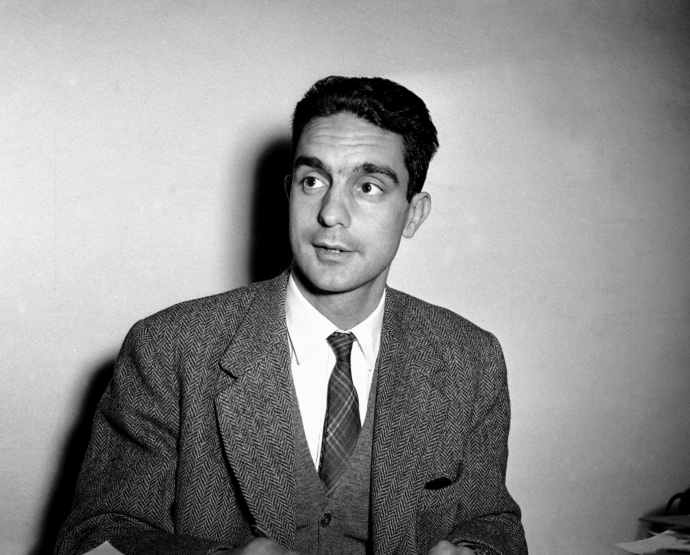 LA CITTÀ PERTURBANTE: CALVINO TRA I VICOLI DI NAPOLI